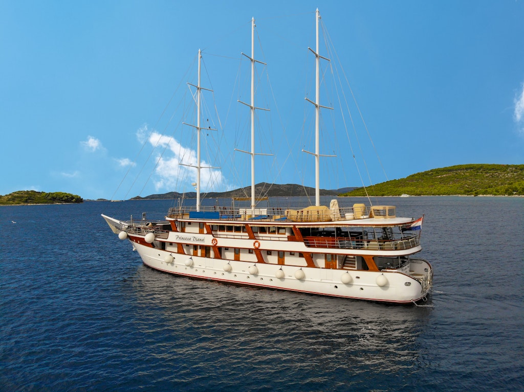 Premier Plus Ships | Sail Croatia®