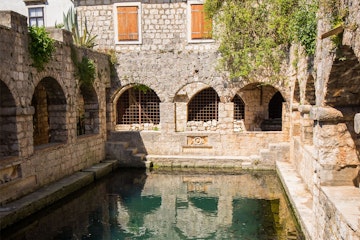 Stari Grad Destination Guide